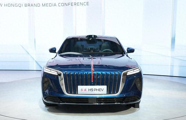 设计小改下半年上市，红旗H9 PHEV上海车展正式亮相