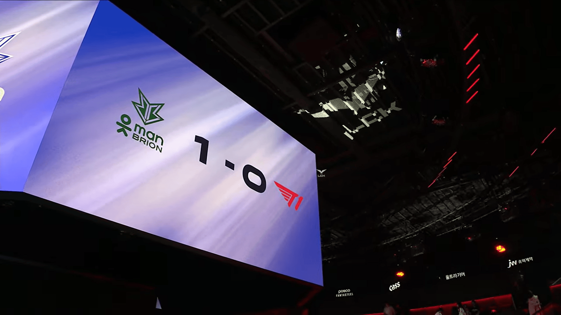 BRO 1-0 T1：Doran阿萝拉两度给机会，BRO鏖战40分钟力克T1