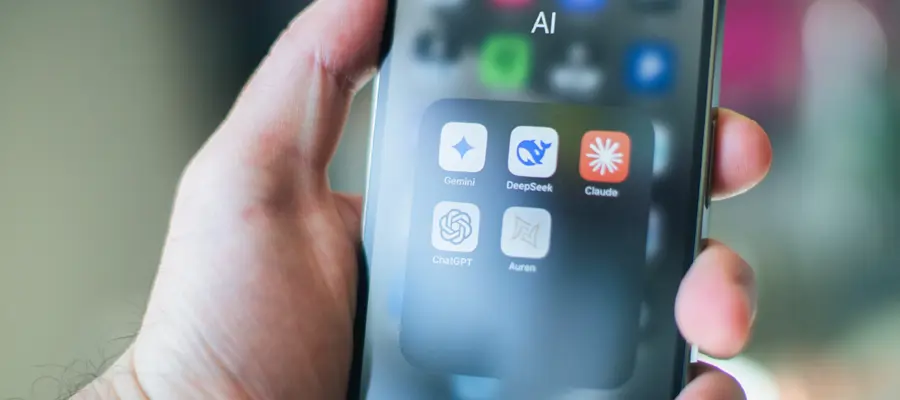 从“缸中之脑”到“OK Computer”：实测Kimi最新的超级智能体