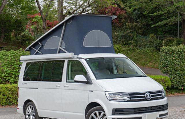 大众T6升顶房车，底盘来自迈特威MPV，2.0T动力，两张床位睡4人
