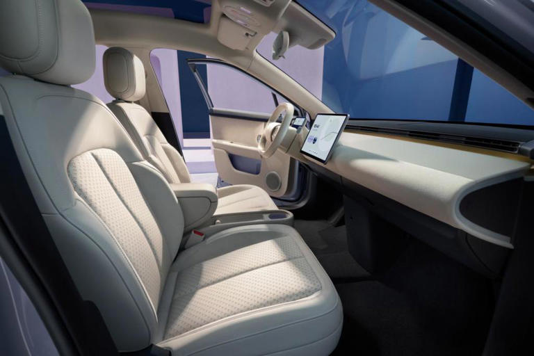 蔚来全新品牌firefly萤火虫首款同名车型正式上市，11.98万元起