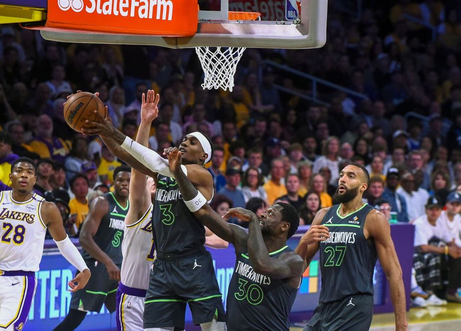 湖人vs森林狼第二场比赛时间——NBA季后赛 G2湖人不能再输！