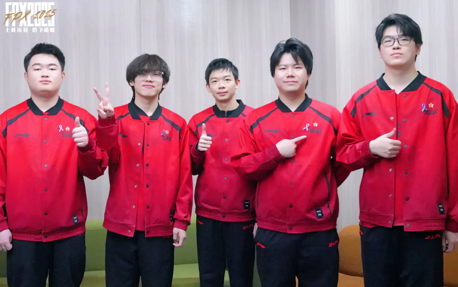 NIP惨遭3连败！不敌FPX，惨遭暴打！下路对线被打爆，FPX豪取3连胜