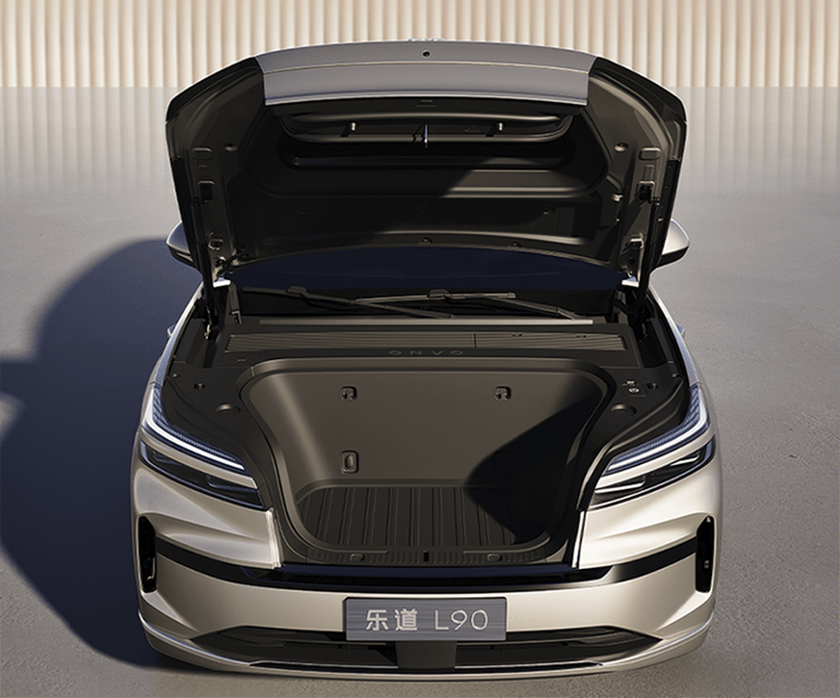 乐道L90电动前备舱亮相：240L大容量，600mm低离地设计，存取更便捷！