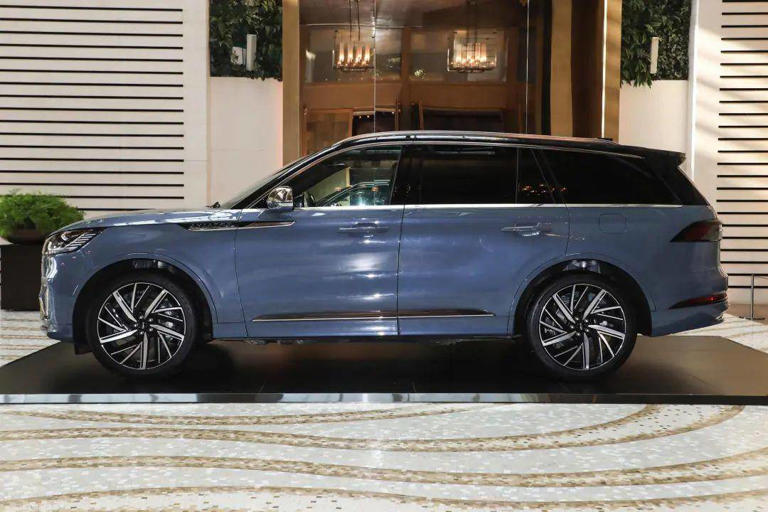 奥迪Q7的对手来了，配3.0T+10AT，降价9.5万，提供6/7座布局可选