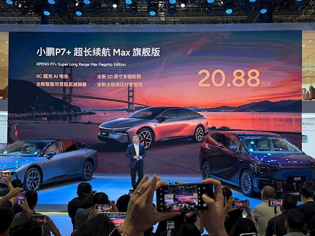 20.88万 小鹏P7+旗舰版上市：5C超充补能速度媲美加油