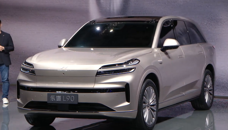 蔚来乐道 L90 首发亮相：“大三排”SUV，可装 6 人 10 箱