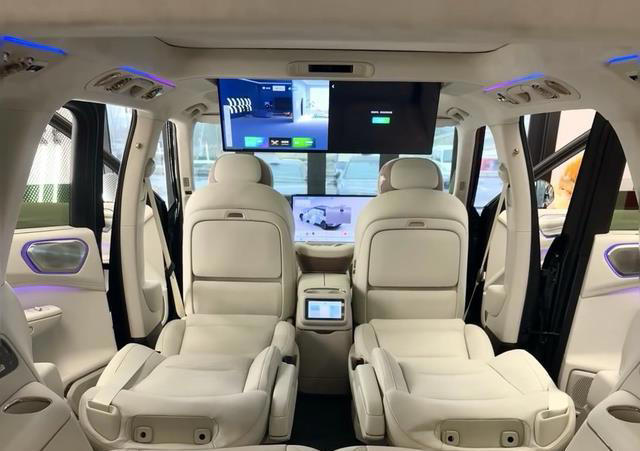 预售即爆款！领克900 33万起解锁MPV级家庭体验