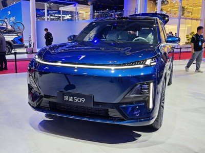 深蓝S09预售23.99万起，凭何成为大六座9系新标杆？