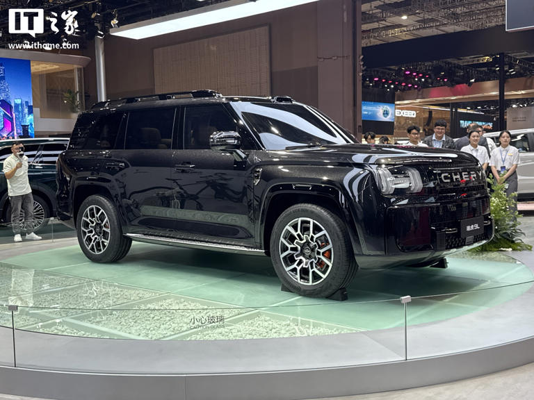 奇瑞瑞虎 9L 旗舰 SUV 亮相：三电机四驱动力，首发 3nm 芯片平台