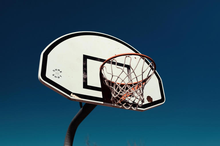 2025CBA半决赛赛程时间表详情一览 4月26日巅峰对决！谁能挺进总决赛？