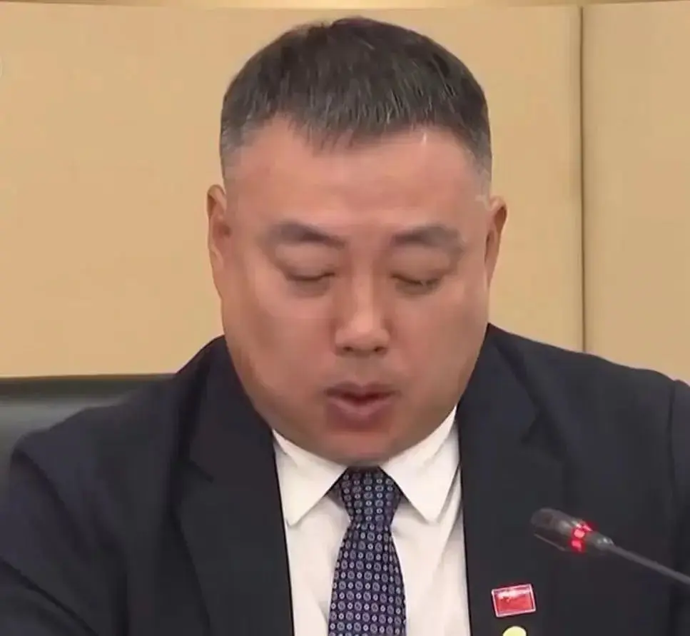 刘国梁落泪发声