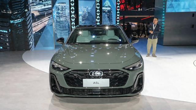 上海车展：一汽奥迪A5L正式亮相，第五代EA888，跟A4L同堂销售