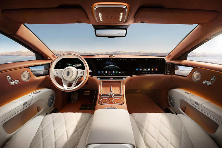 尊界S800内饰曝光：三联屏+HUD，豪华配置5月31日粤港澳车展见！