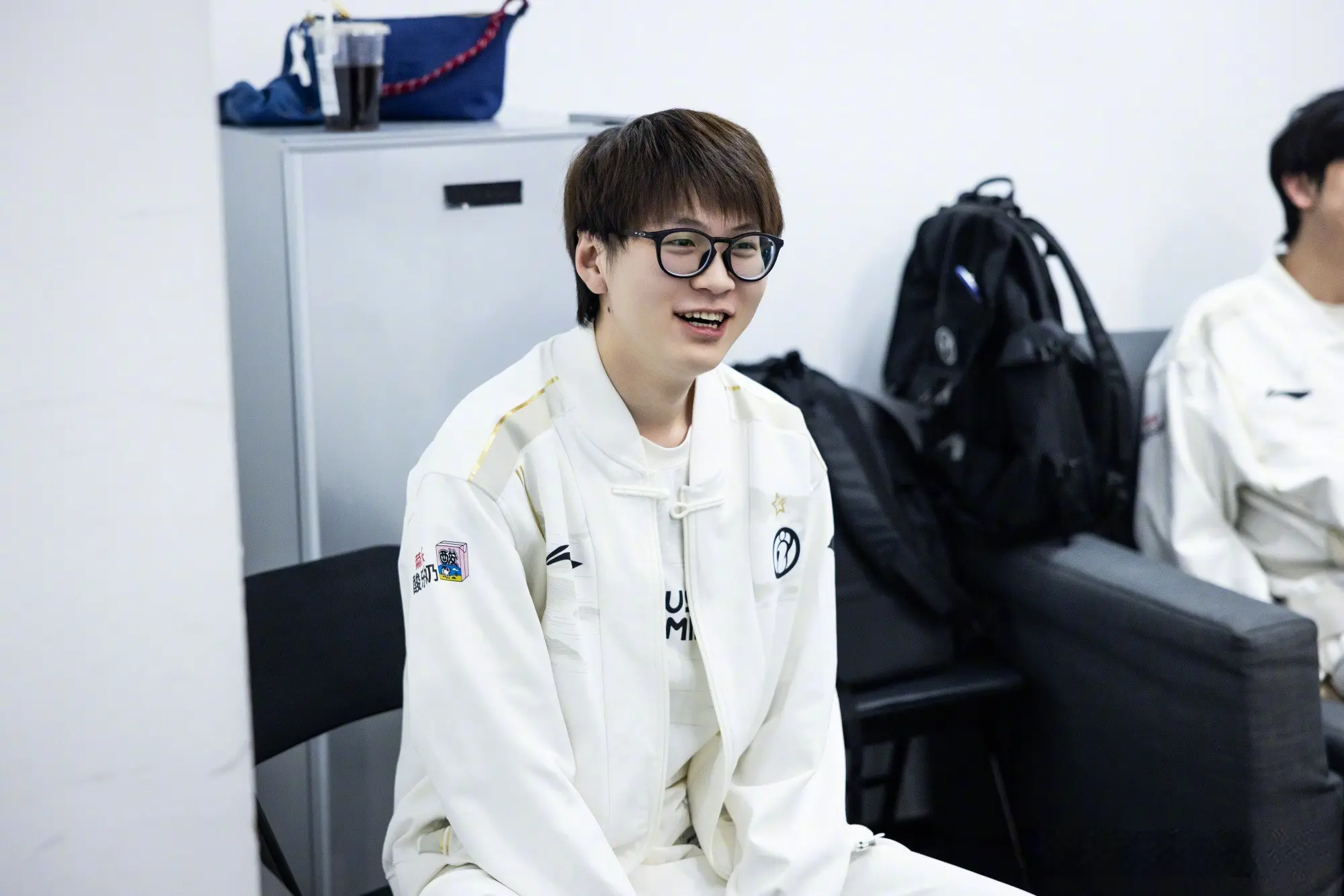 海外网友热议IG不敌TES：meiko该退役了！这场EDG成功击败了IG