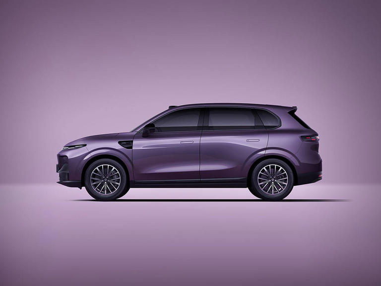 零跑B10 600激光雷达版6月交付，12.98万起售，智驾新体验来袭