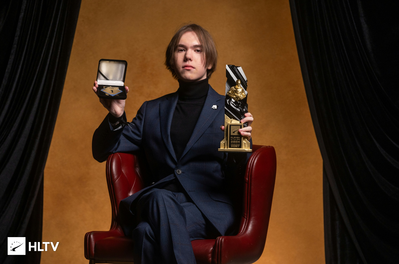 donk与女友suns1de官宣：坠入爱河！