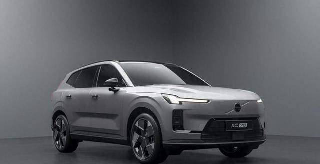 全新沃尔沃XC70，采用SMA架构，主打超混动力，能成爆款？