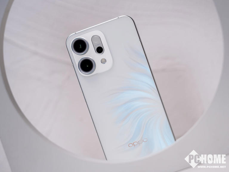 OPPO Reno14系列价格公布 Live图神机2799元起