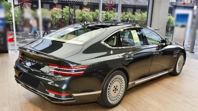 售价31.80万起，2026款捷尼赛思G80上市，价格上调，竞争奥迪A6L