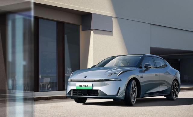 领克07EM-P为啥不建议买？4个隐藏缺陷真实测评，细节控需谨慎！