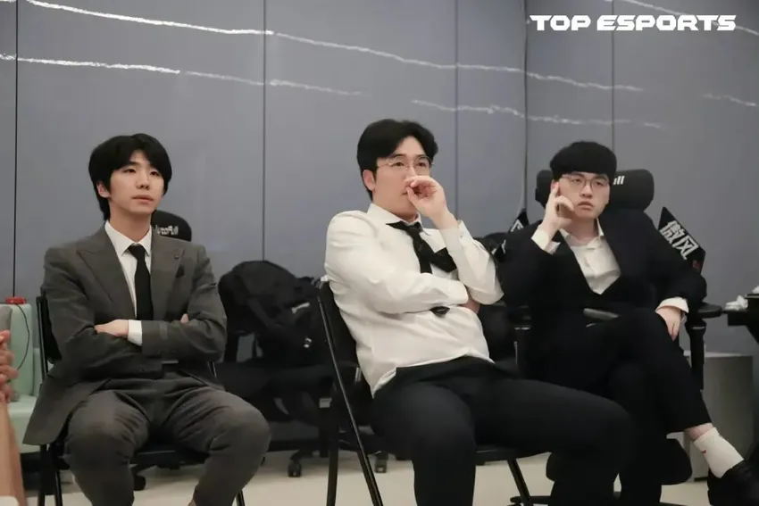 “Tabe锐评红米教练BP”火了，一直在用老战术，LPL最强教练实锤