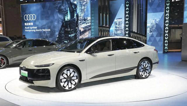 奥迪又要火，纯电A6L e-tron亮相车展，车长超5米，续航超800km！