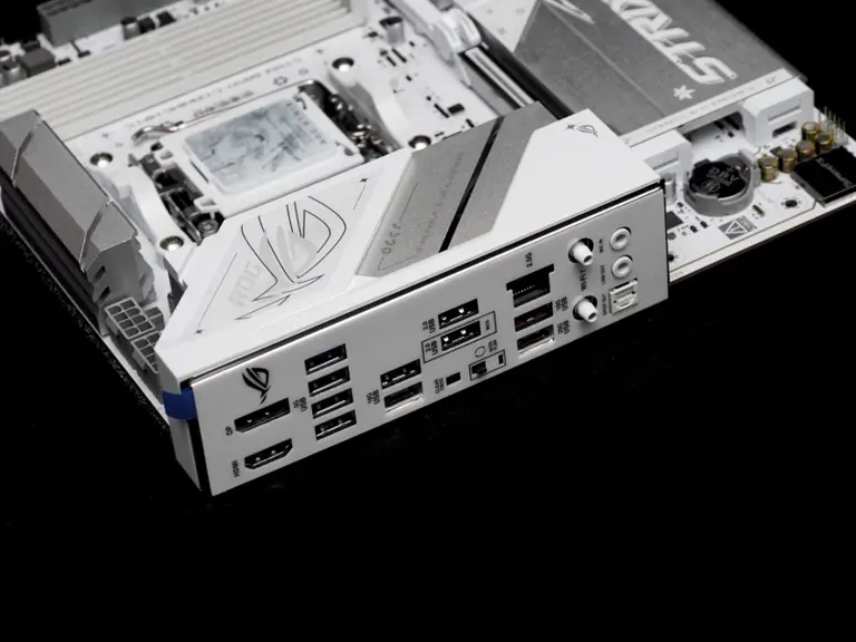 首个AMD平台小吹雪主板来了：华硕ROG STRIX B850G小吹雪主板开箱