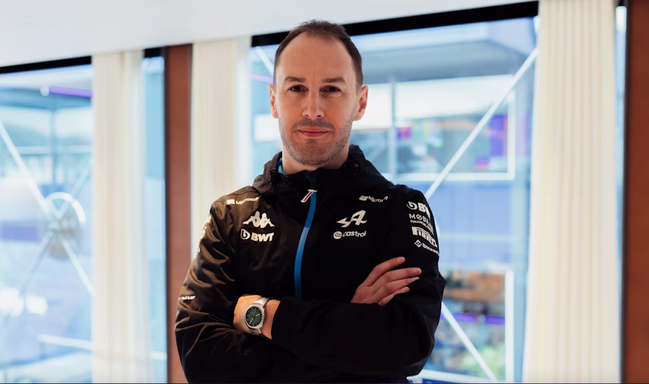 官方：Alpine车队领队奥利弗-奥克斯辞去领队一职，立即生效