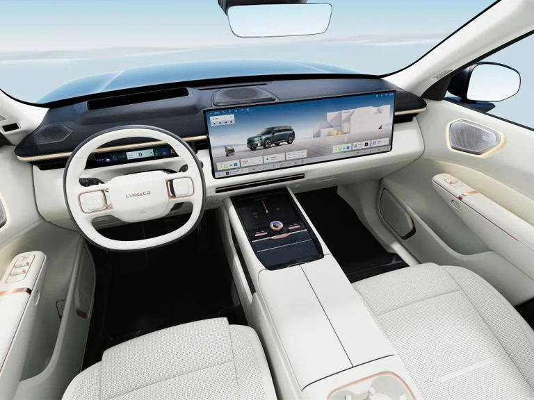 领克900与腾势N9，30万级大型SUV巅峰对决，你站哪边？