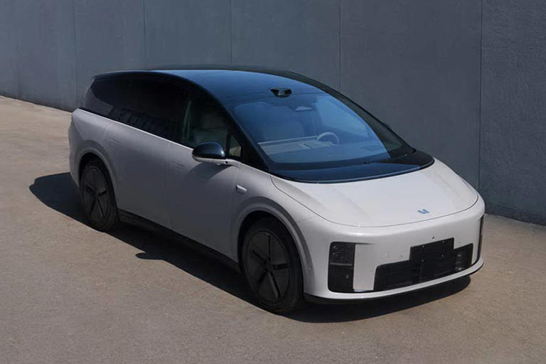 理想i8内饰首曝！6座纯电SUV搭载MindVLA，7月震撼上市