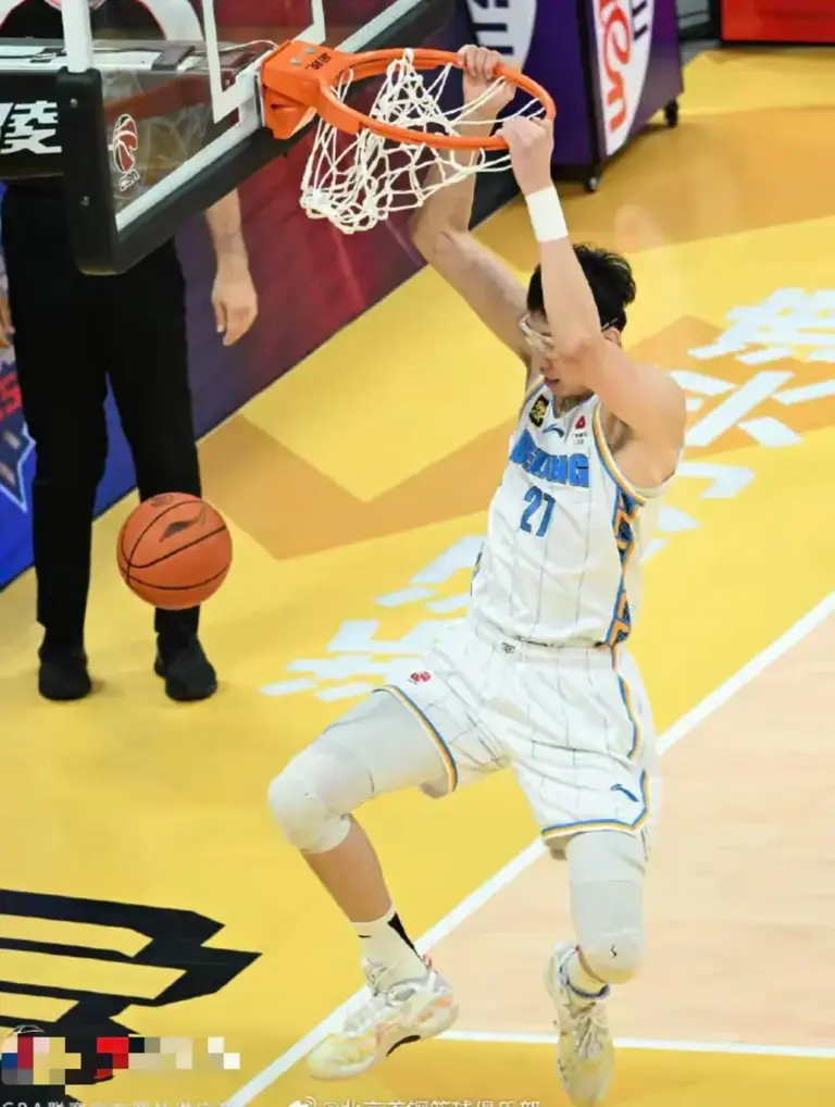 随着CBA总决赛G2来临，首钢俱乐部和教练组 极有可能做出三大改变