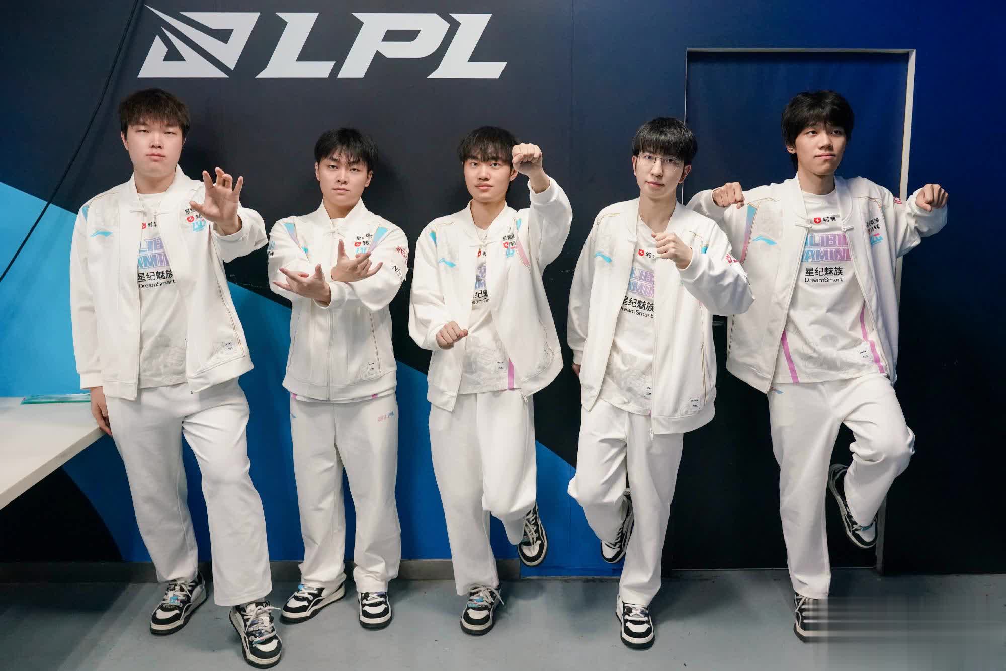 击败AL豪取4连胜！Bin放话：在我心里BLG是第一名