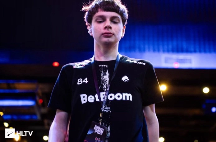 众盼归一不负期！多方爆料京介加入Flacons