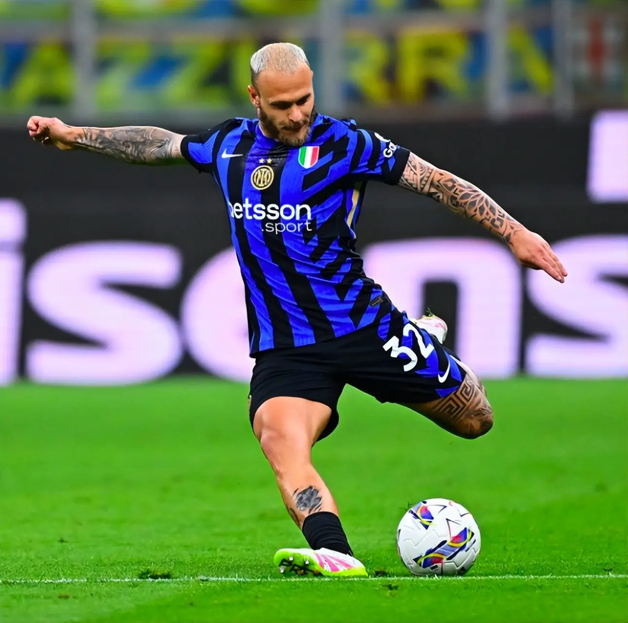 2-2！90分钟惨遭绝平 读秒绝杀无效 6.6亿卫冕冠军从天堂坠入深渊