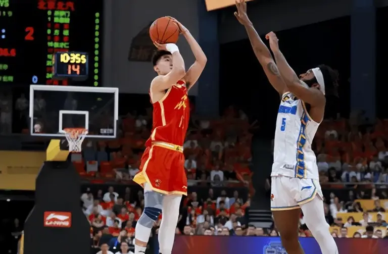 CBA总决赛G6前瞻！浙江广厦遭重罚士气低迷，北京首钢内线受伤，CCTV5直播