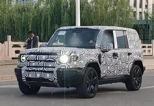 硬派SUV来袭！奇瑞iCAR V27官方谍照曝光，预计售价20-25万