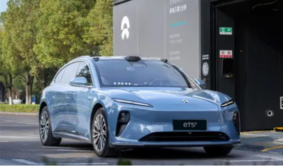 蔚来ET5T和极氪007GT，谁才是30万内最美旅行车？