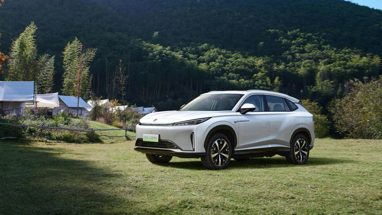 2025年最值得买的10万级SUV：荣威D5X DMH、吉利银河L7和比亚迪宋Pro DM-i对比测评