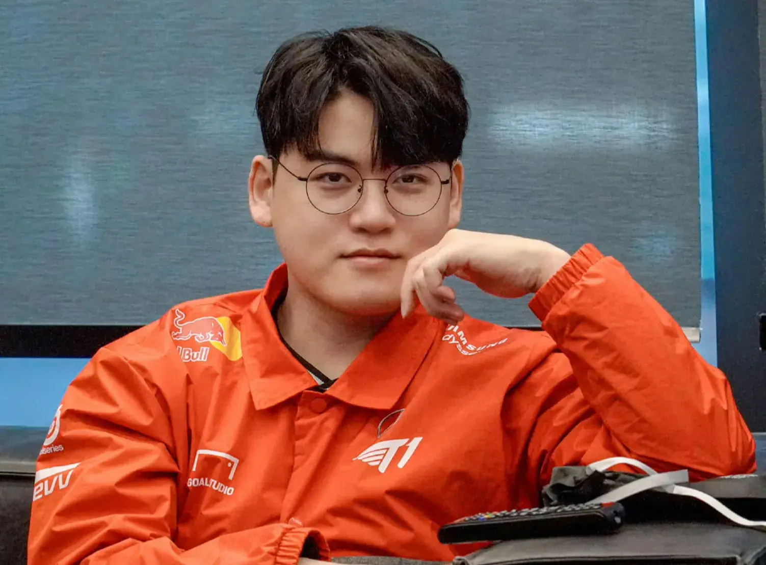 Faker被Zeka打出逆天差距！T1沦为全局BP受害者？朱开怒斥IG老板