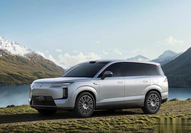 腾势N8L完成申报，2.0T三电机插混，纯电续航170公里