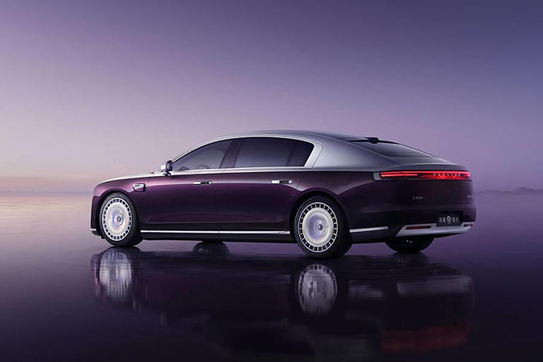 尊界S800火爆上市！72小时大定超2600台，6月26日先行者交付启动