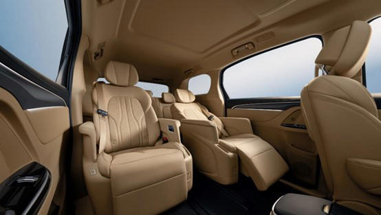 GL8陆尚/GL8陆尊PHEV强强联手，助力GL8 5月热卖1.3万辆加冕大型MPV桂冠