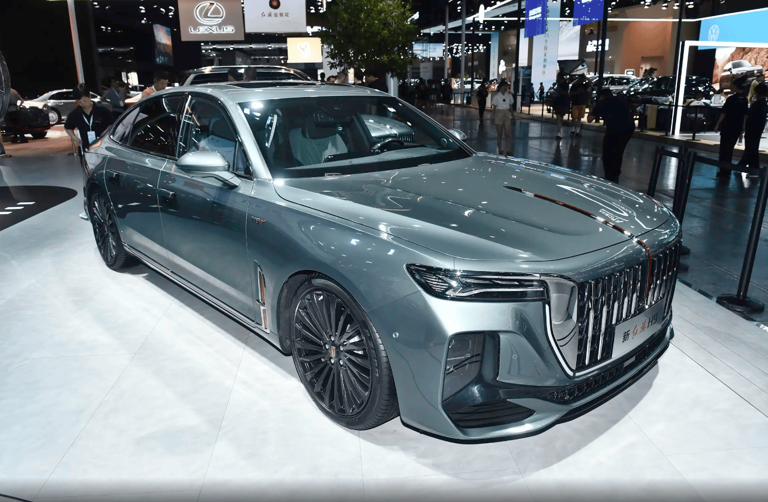 红旗H9降价风暴！23.58万起，能否撼动BBA地位？