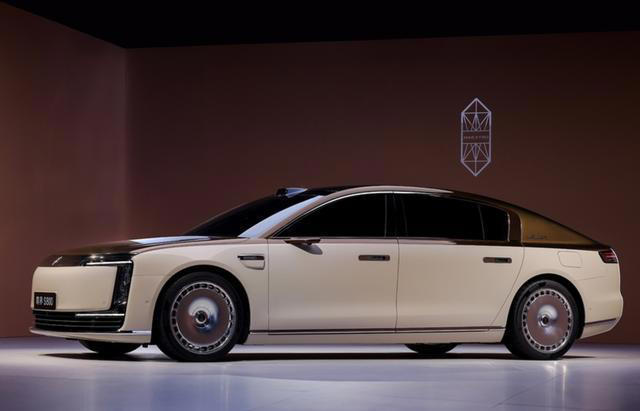 再等9天，尊界S800将上市，首搭鸿蒙ALPS座舱和ADS 4.0智能辅驾