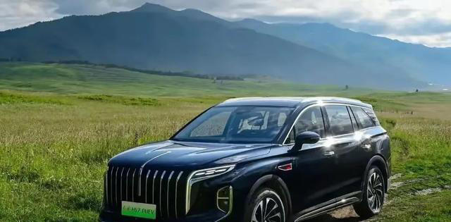 打破豪华SUV价格神话！20万级红旗HS7 PHEV卷疯了