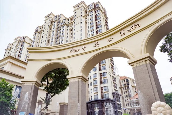 华泰苏州恒泰租赁住房REIT今触及涨停，明日停牌1小时