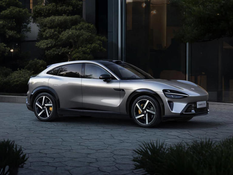 小米YU7震撼登场！中大型SUV续航超800km，性能如何？