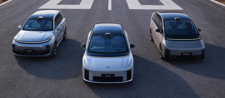 新能源战场再燃战火！理想i8、乐道L90遇劲敌，零跑B01能否逆袭？