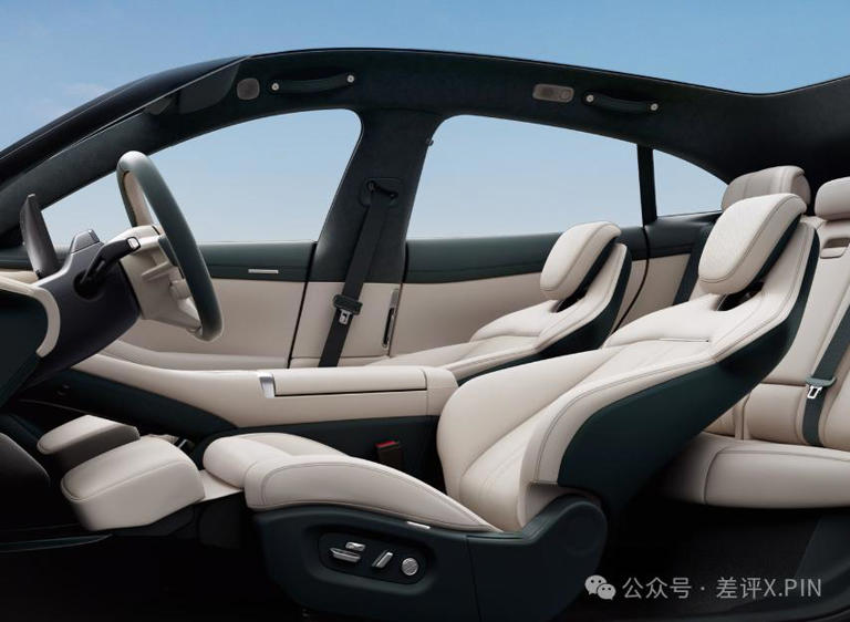 左手YU7，右手玄戒O1，小米15周年太狠了